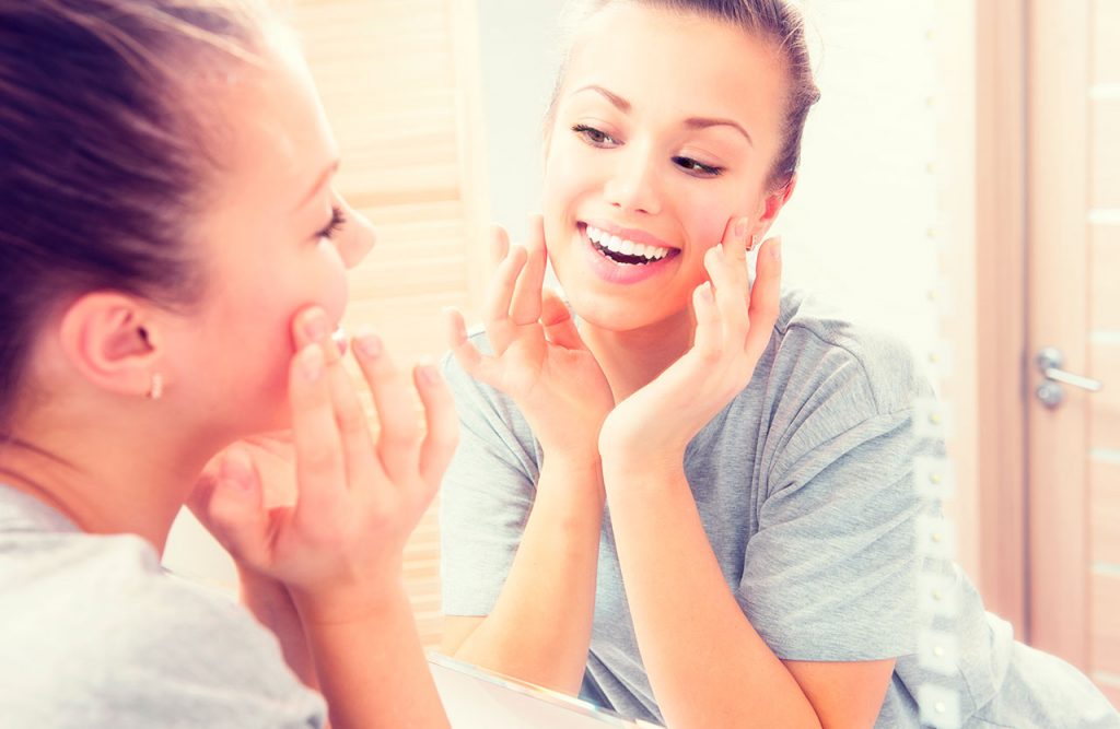 Descubre los Secretos de una Buena Limpieza de Cutis para Lucir un ...